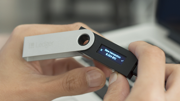 Ledger Nano S interface first look | Ledger
